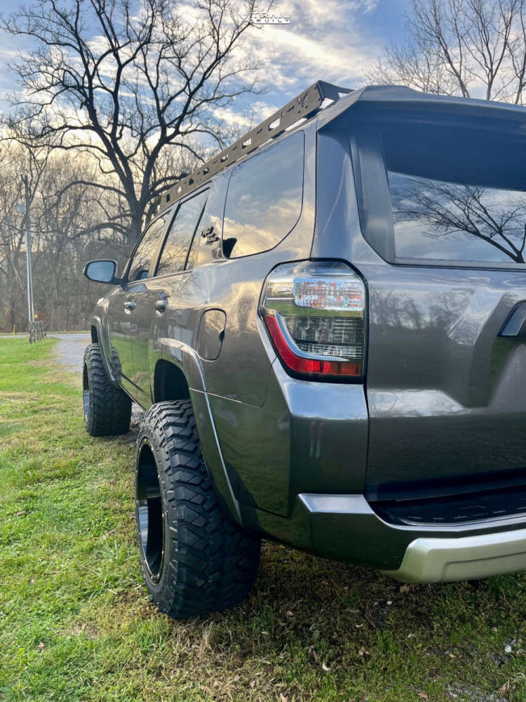 2017 Toyota 4Runner Wheel Offset Aggressive > 1" Outside Fender ...