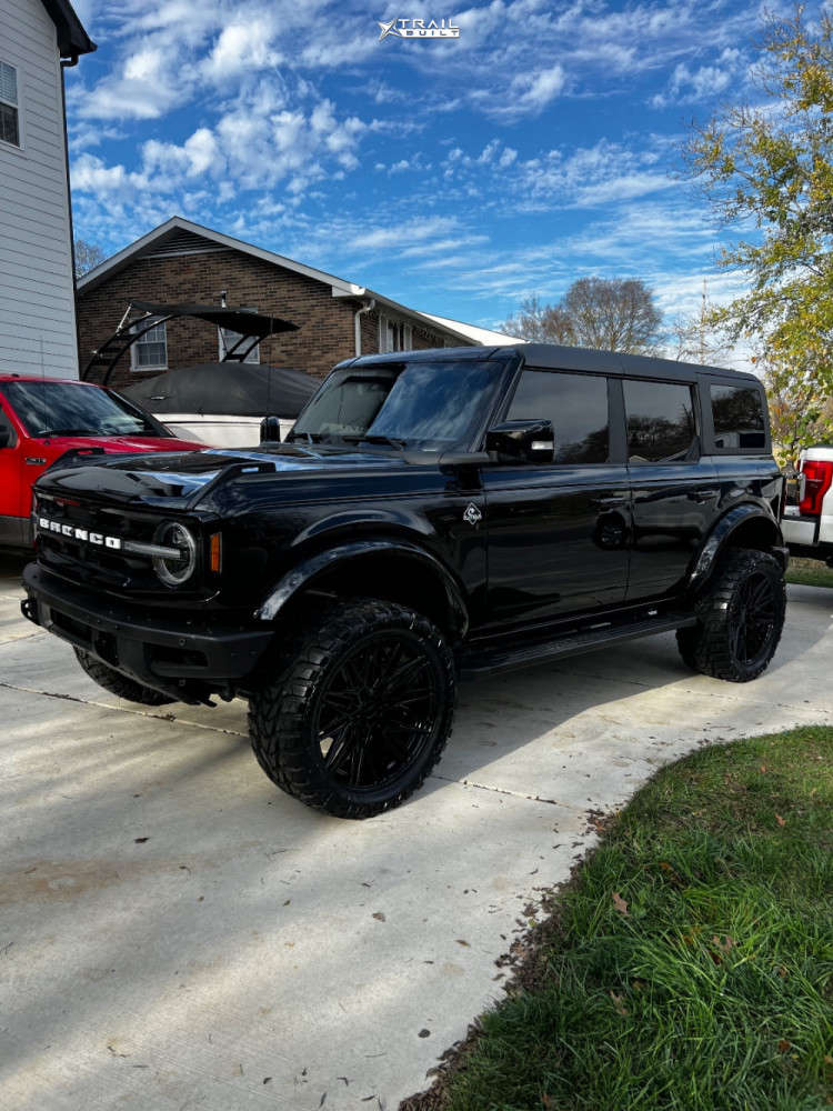2021 Ford Bronco Wheel Offset Aggressive > 1" Outside Fender Stock ...