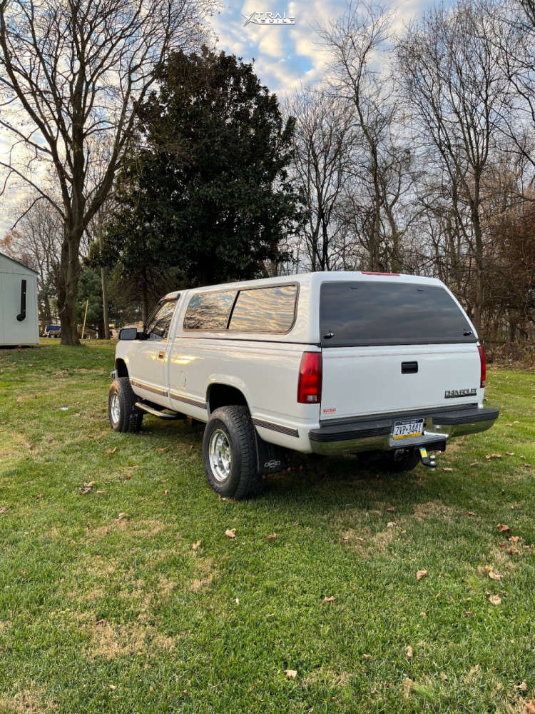 1998 Chevrolet K1500 Wheel Offset Aggressive > 1" Outside Fender ...