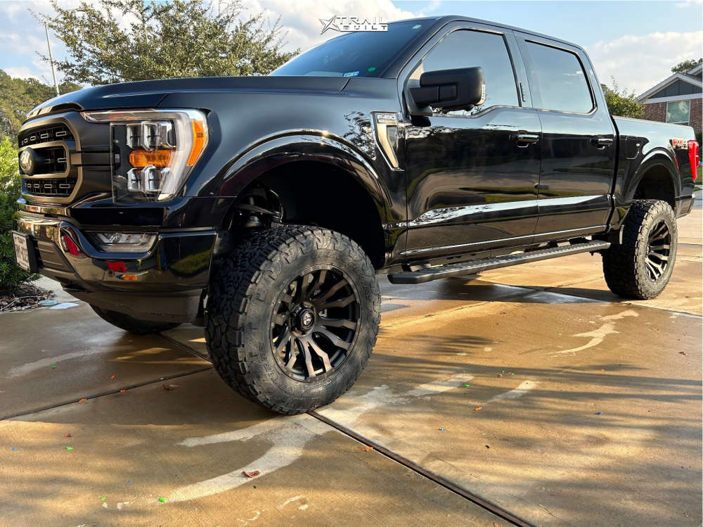 Ford F 150 2022 Black Lifted