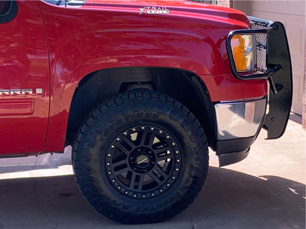 2009 GMC Sierra 1500 Wheel Offset Slightly Aggressive Leveling Kit ...