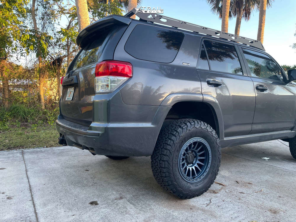 2011 Toyota 4Runner Wheel Offset Aggressive > 1" Outside Fender ...