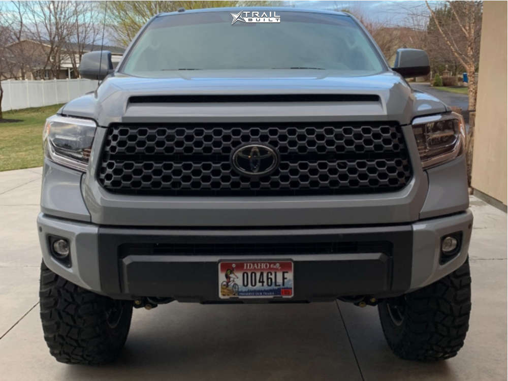 2019 Toyota Tundra Wheel Offset Aggressive > 1" Outside Fender ...