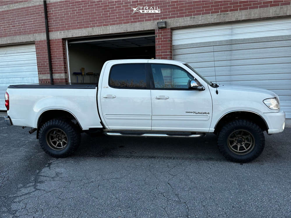 2006 Toyota Tundra Wheel Offset Aggressive > 1" Outside Fender ...