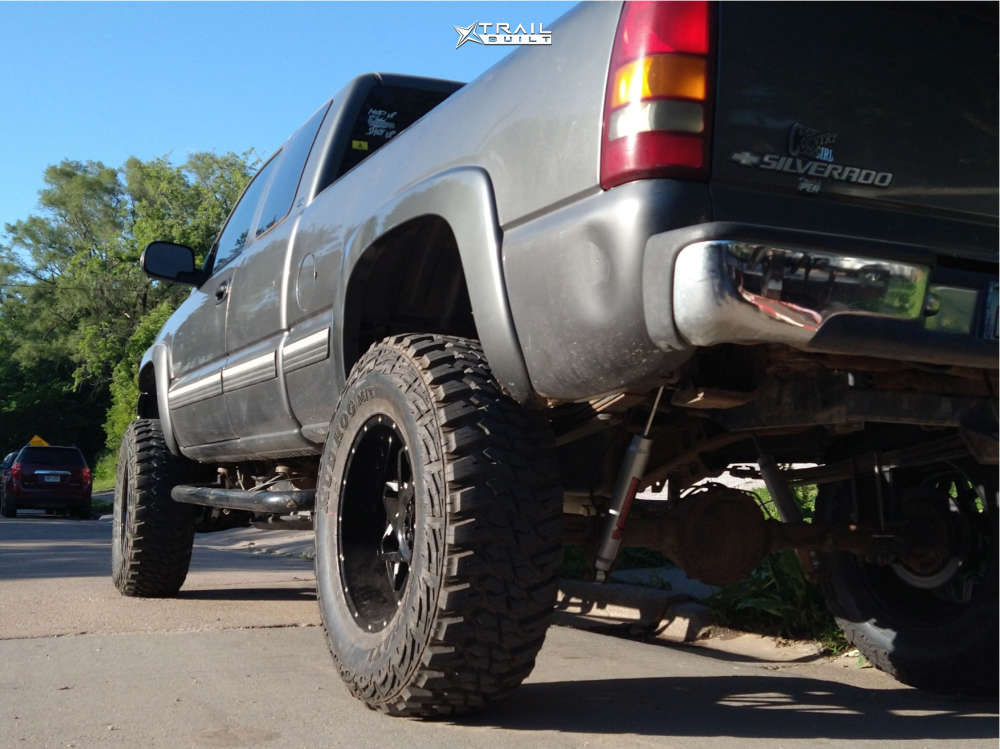 2000 Chevrolet Silverado 1500 Wheel Offset Aggressive > 1" Outside ...