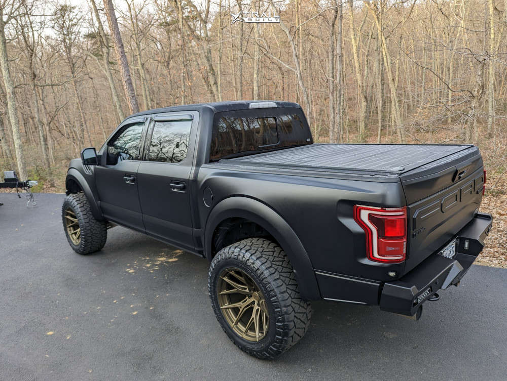 2019 Ford F-150 Wheel Offset Aggressive > 1" Outside Fender Suspension ...