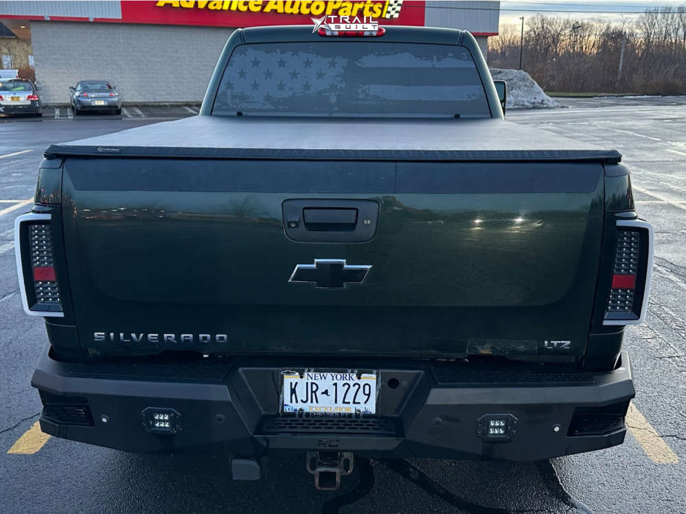 2013 Chevrolet Silverado 1500 Wheel Offset Aggressive > 1" Outside ...