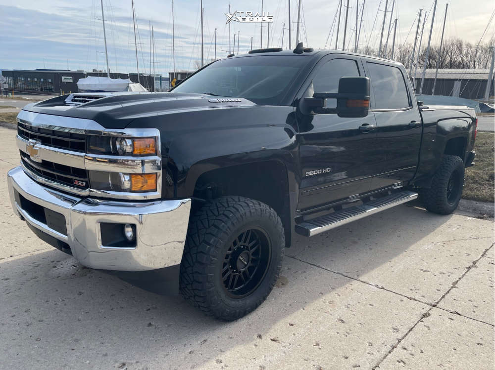2018 Chevrolet Silverado 3500 HD Wheel Offset Aggressive > 1" Outside ...