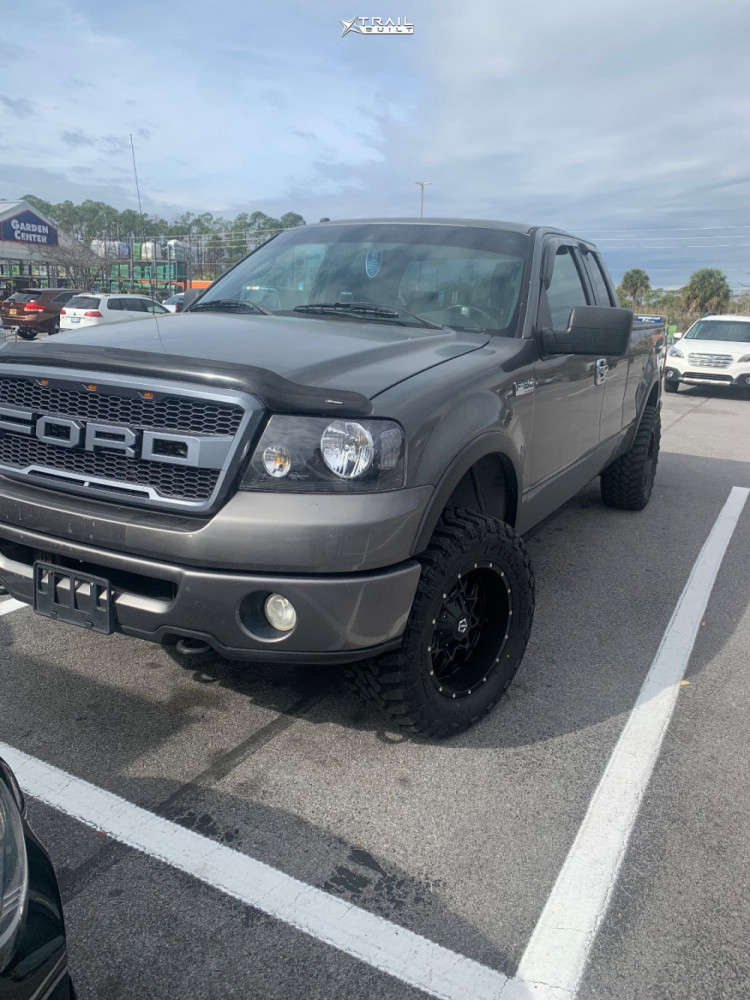 2006 Ford F-150 Wheel Offset Aggressive > 1" Outside Fender Leveling ...
