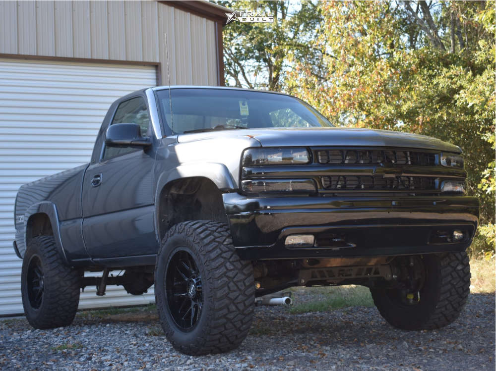 2000 Chevy Silverado Black