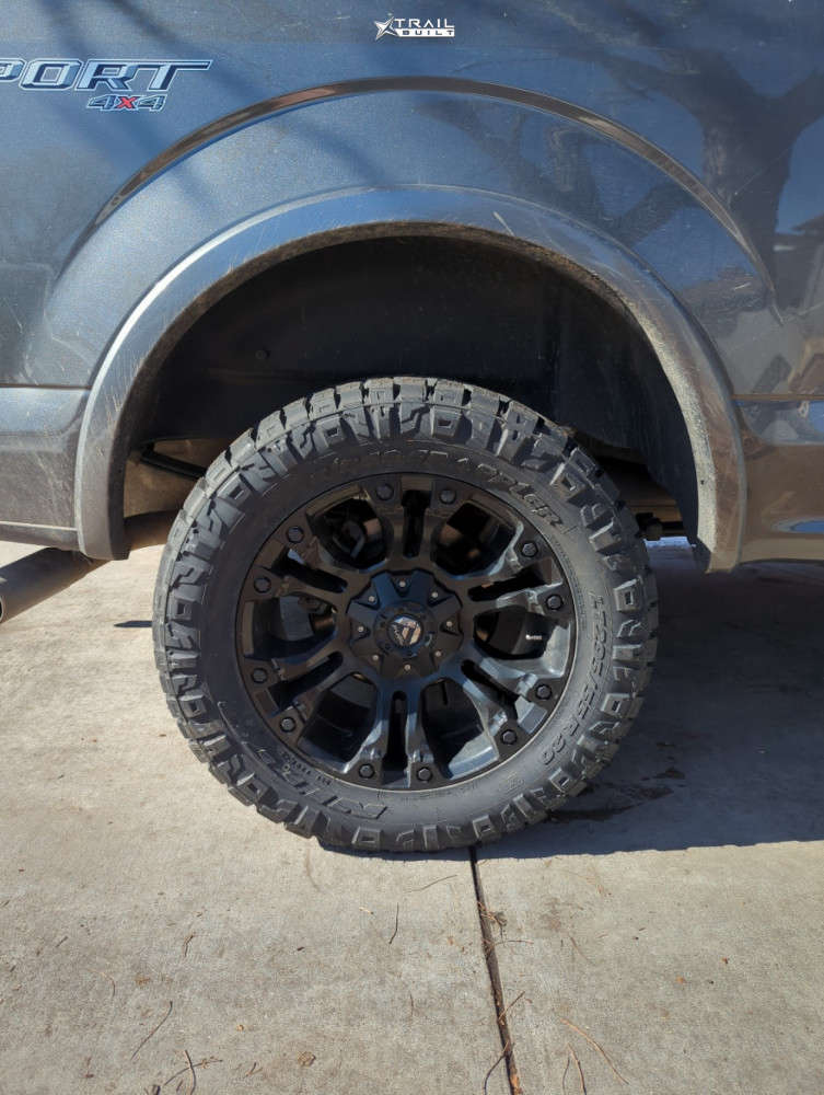 2017 Ford F-150 Wheel Offset Aggressive > 1" Outside Fender Leveling ...