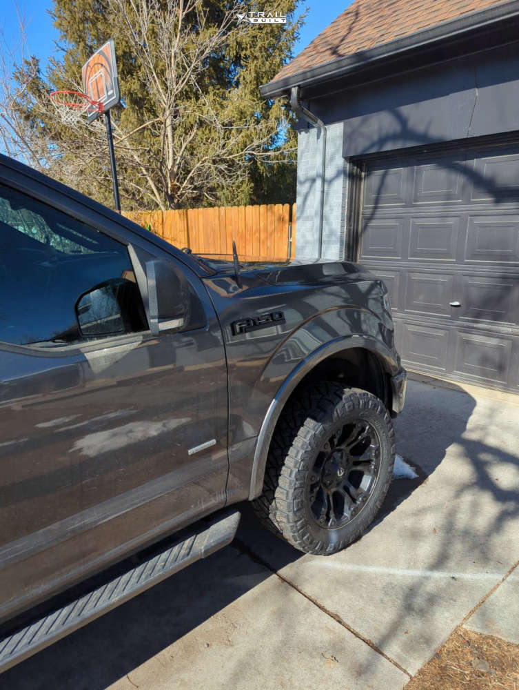2017 Ford F-150 Wheel Offset Aggressive > 1" Outside Fender Leveling ...