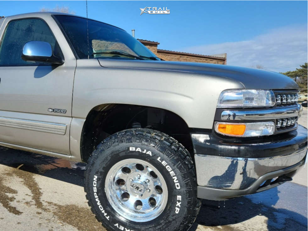 2002 Chevrolet Silverado 1500 Wheel Offset Aggressive > 1" Outside ...