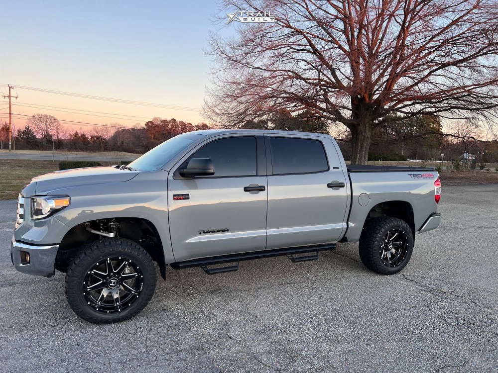 2021 Toyota Tundra Wheel Offset Aggressive > 1" Outside Fender ...