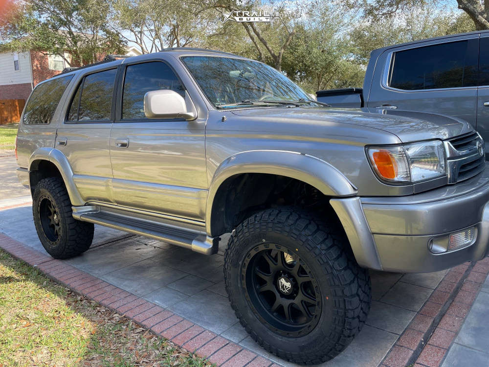 2002 Toyota 4Runner Wheel Offset Aggressive > 1" Outside Fender ...
