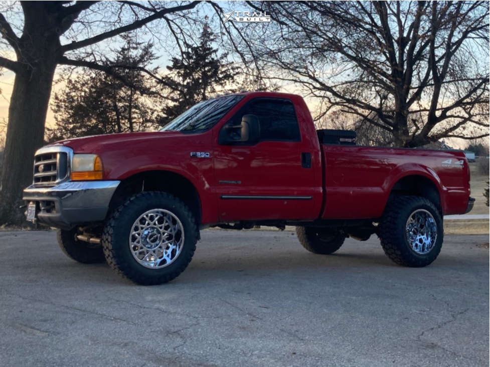 2000 Ford F-350 Super Duty Wheel Offset Aggressive > 1" Outside Fender ...