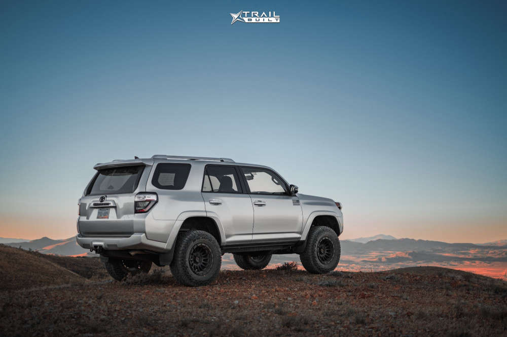 2015 Toyota 4Runner Wheel Offset Aggressive > 1" Outside Fender ...