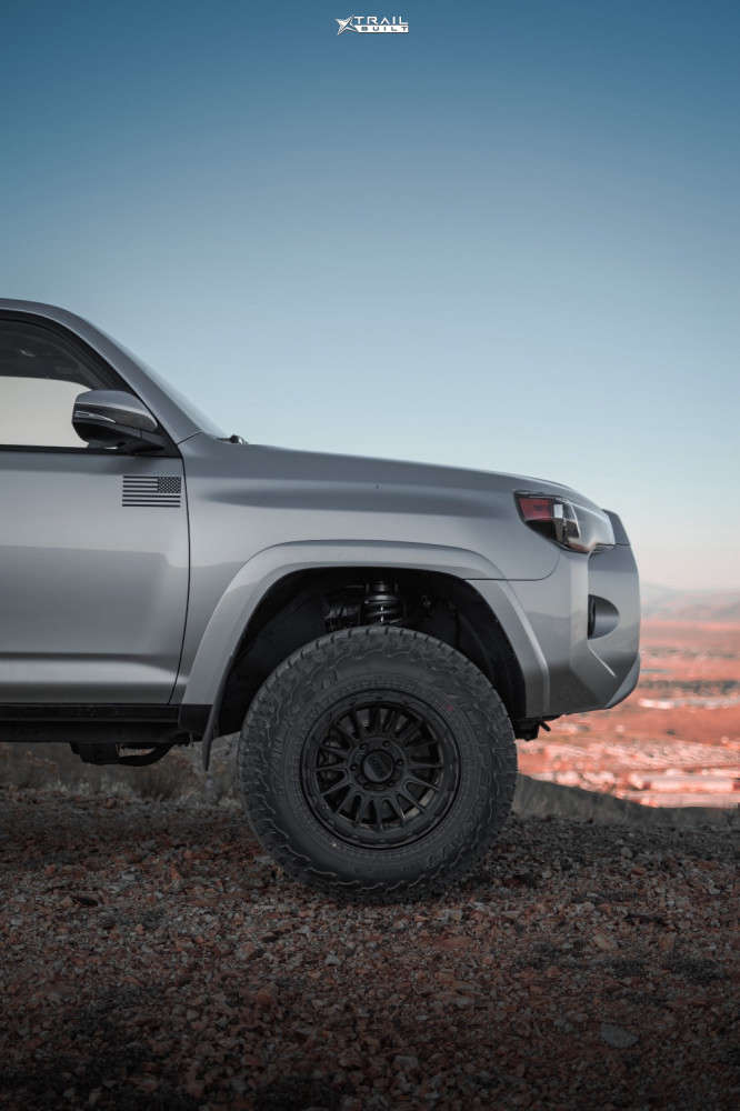 2015 Toyota 4Runner Wheel Offset Aggressive > 1" Outside Fender ...