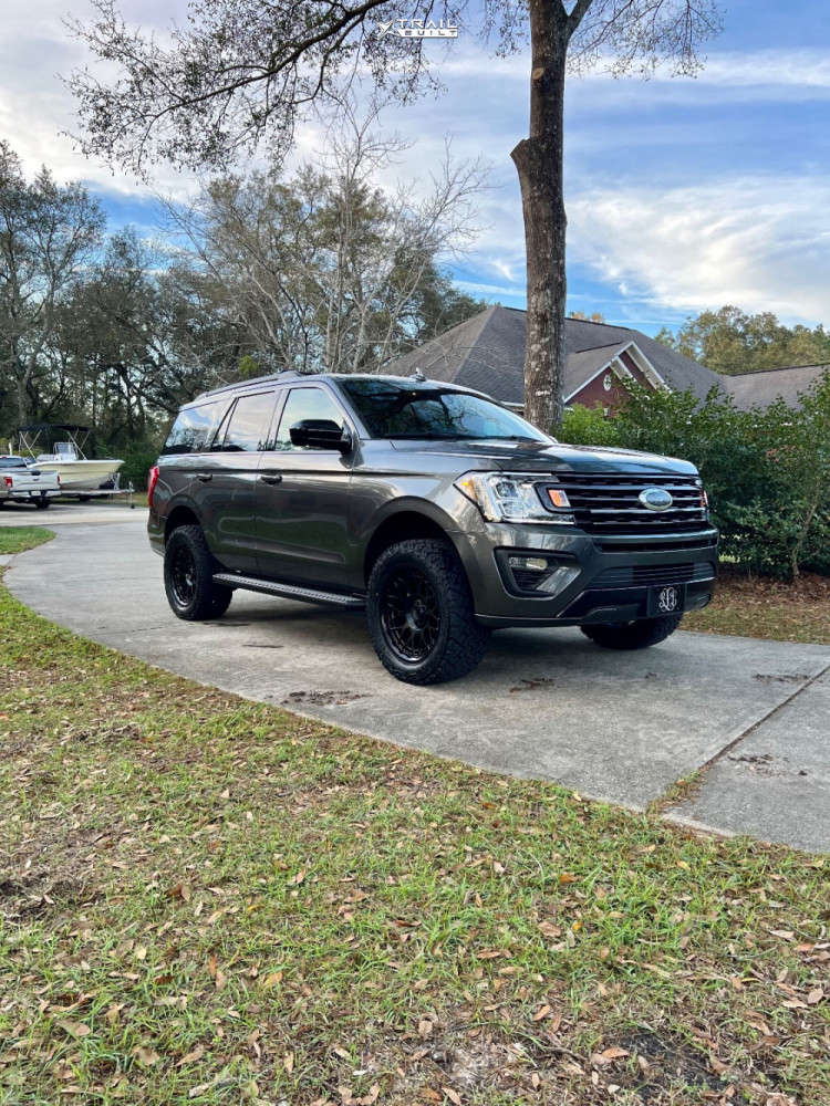 2021 Ford Expedition Wheel Offset Aggressive > 1" Outside Fender ...