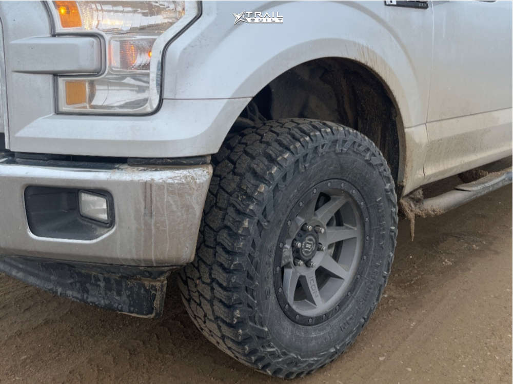 2017 Ford F-150 Wheel Offset Aggressive > 1" Outside Fender Leveling ...