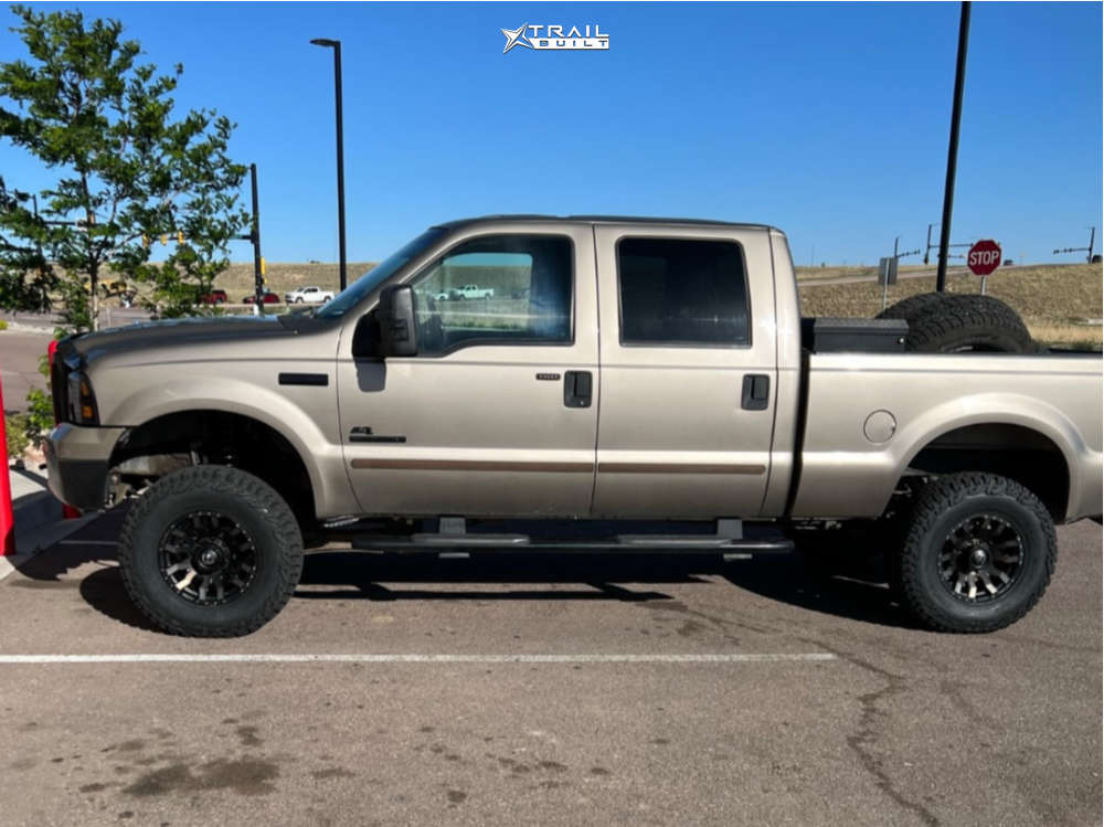 2005 Ford F-250 Super Duty Wheel Offset Aggressive > 1" Outside Fender ...