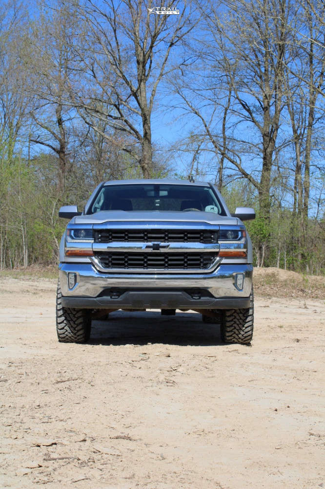2016 Chevrolet Silverado 1500 Wheel Offset Aggressive > 1" Outside ...
