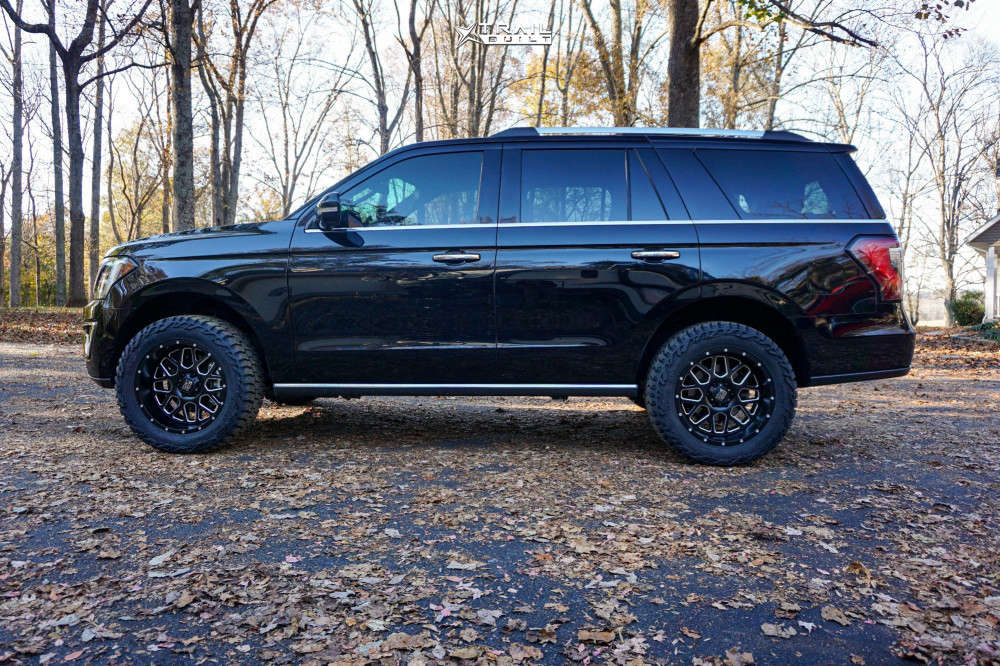 2018 Ford Expedition Wheel Offset Aggressive > 1" Outside Fender ...