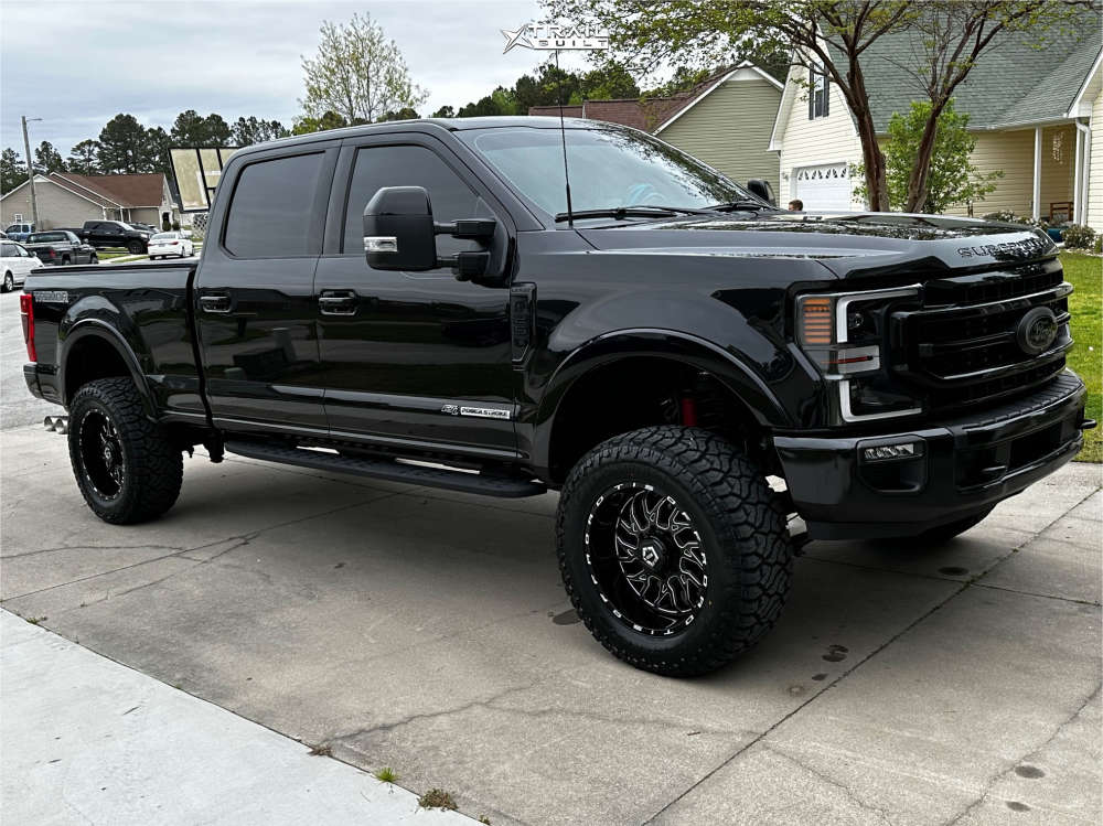 2022 Ford F-250 Super Duty Wheel Offset Aggressive > 1" Outside Fender ...