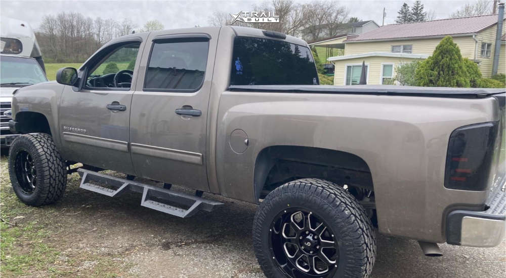 2012 Chevrolet Silverado 1500 Wheel Offset Aggressive > 1" Outside ...