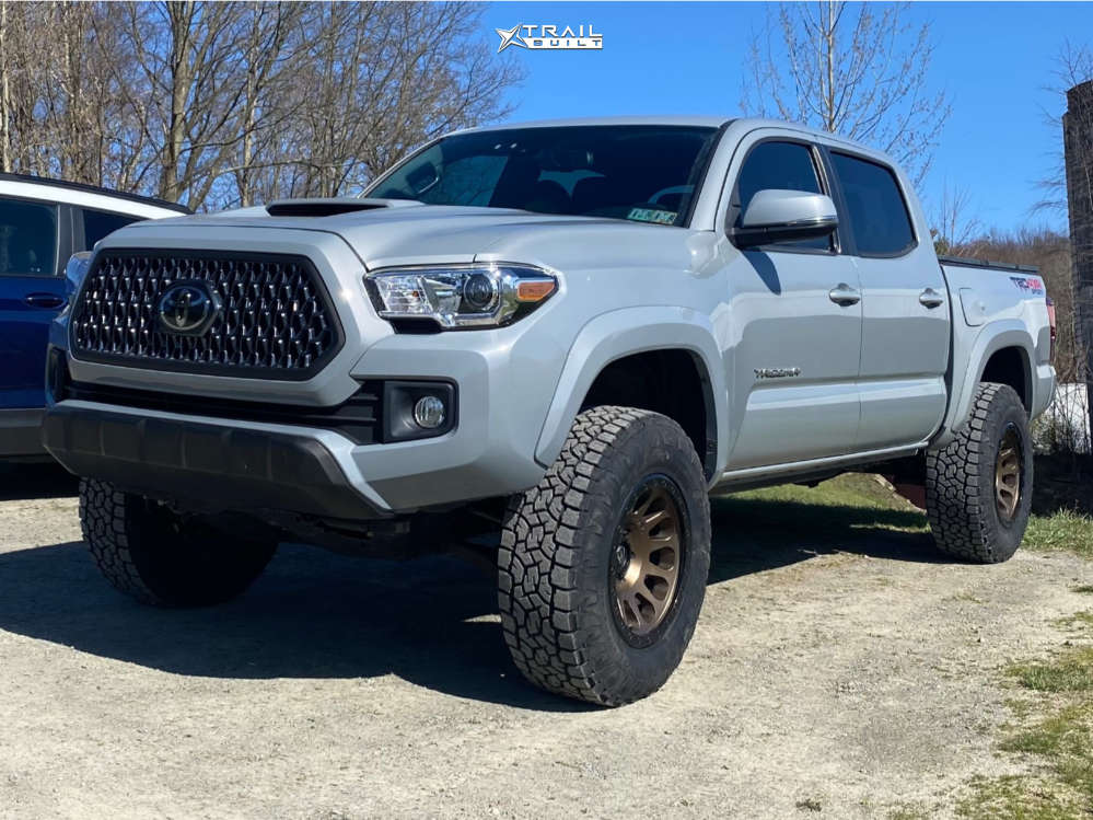 2018 Toyota Tacoma Wheel Offset Aggressive > 1" Outside Fender ...