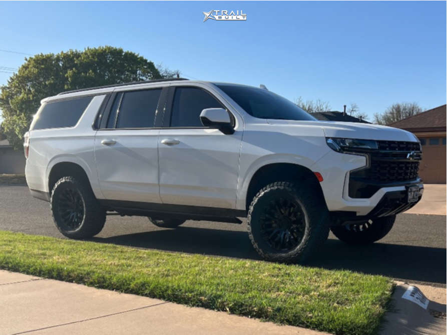 2021 Chevrolet Suburban Wheel Offset HellaFlush Suspension Lift 3.5 ...