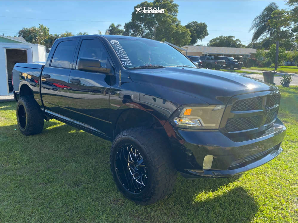 2015 Dodge Ram 1500 Wheel Offset Aggressive > 1" Outside Fender ...