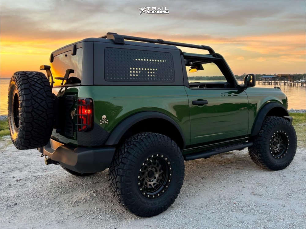 2022 Ford Bronco Wheel Offset Aggressive > 1" Outside Fender Leveling ...