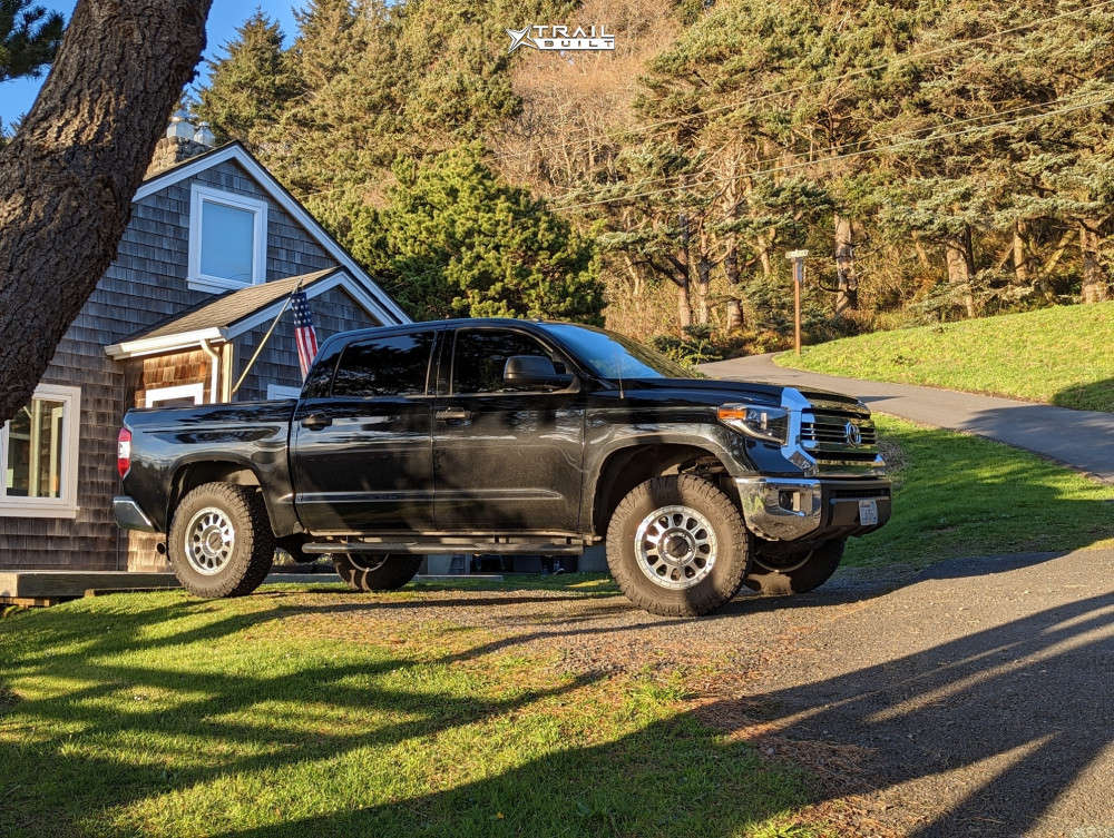 2017 Toyota Tundra Wheel Offset Slightly Aggressive Leveling Kit ...