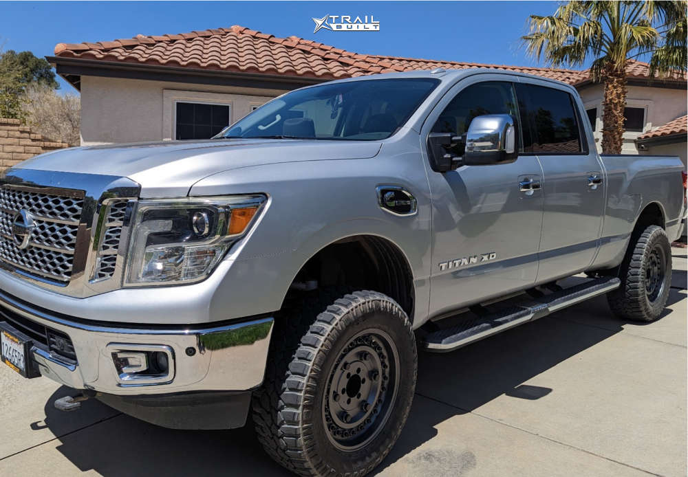 2016 Nissan TITAN XD Wheel Offset Aggressive > 1" Outside Fender ...