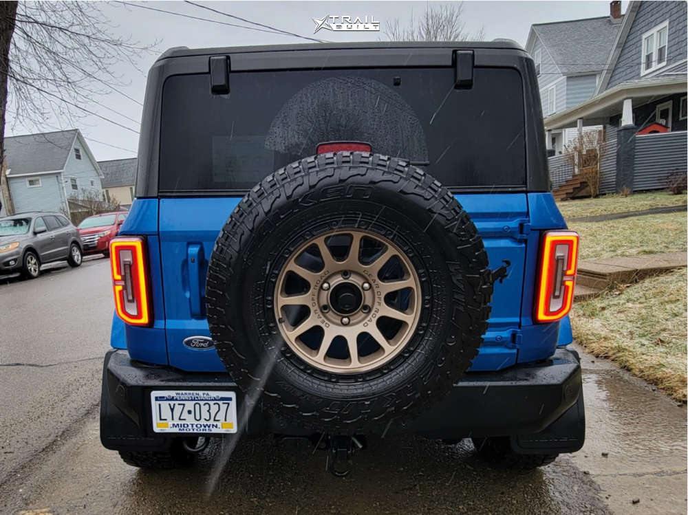 2022 Ford Bronco Wheel Offset Aggressive > 1" Outside Fender Stock ...