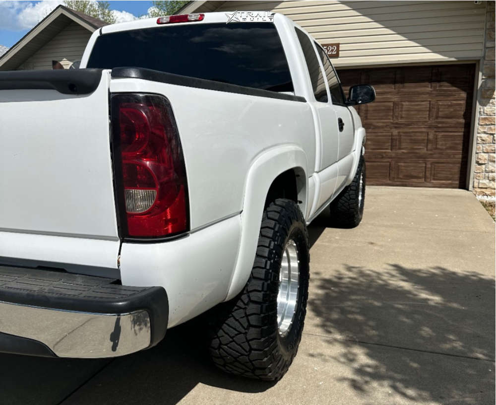 2006 Chevrolet Silverado 1500 Wheel Offset Aggressive > 1" Outside ...