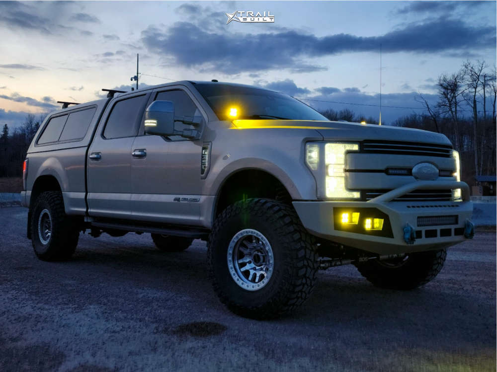 2017 Ford F-350 Super Duty Wheel Offset Aggressive > 1" Outside Fender ...