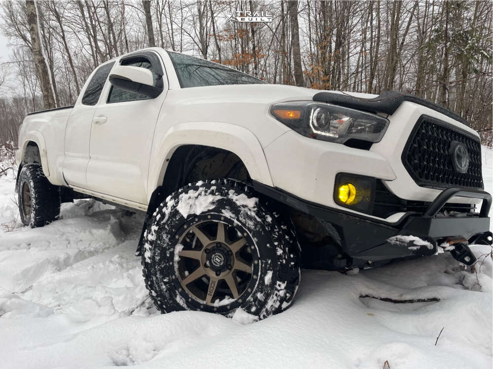 2018 Toyota Tacoma Wheel Offset Slightly Aggressive Leveling Kit ...
