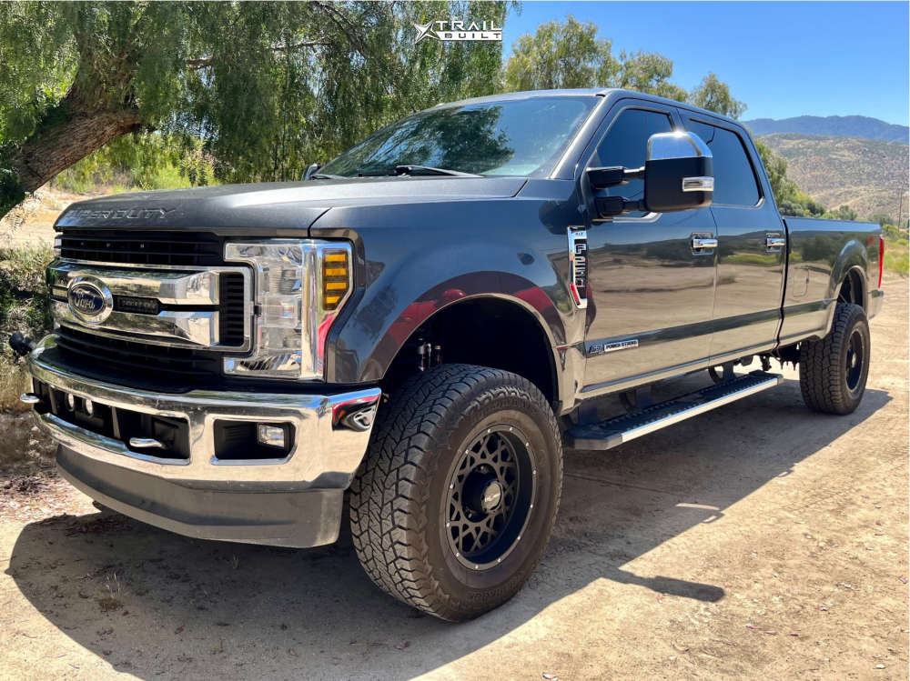 2018 Ford F-250 Super Duty Wheel Offset Aggressive > 1" Outside Fender ...