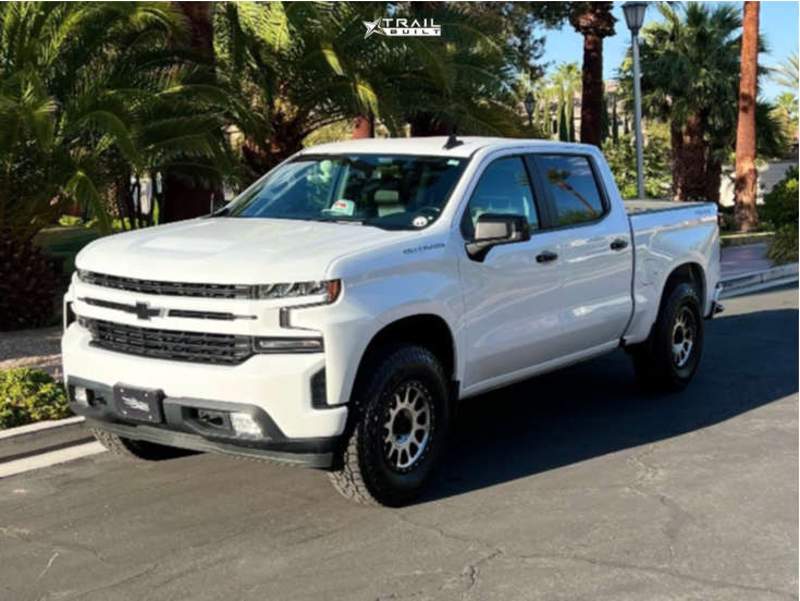 2019 Chevrolet Silverado 1500 Wheel Offset Aggressive > 1" Outside ...