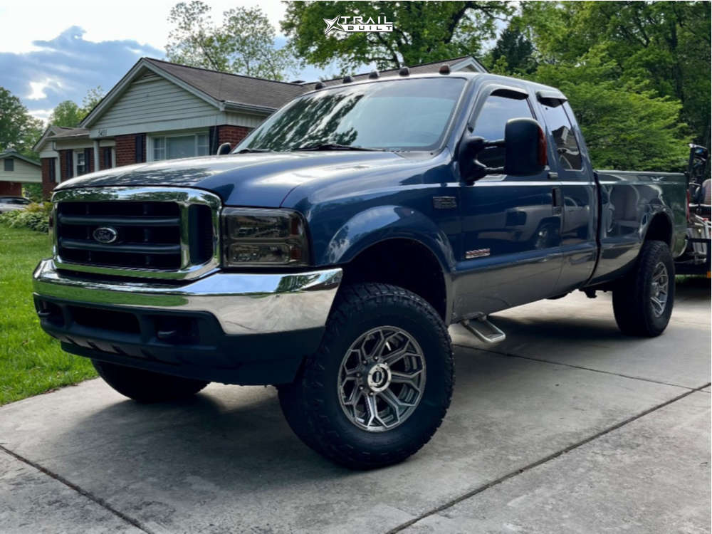 2004 Ford F-250 Super Duty Wheel Offset Aggressive > 1" Outside Fender ...