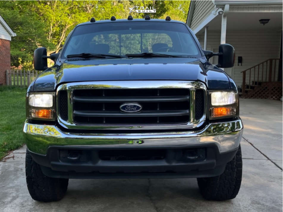 2004 Ford F-250 Super Duty Wheel Offset Aggressive > 1" Outside Fender ...