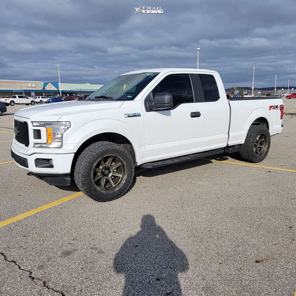 2018 Ford F-150 Wheel Offset Aggressive > 1" Outside Fender Stock ...