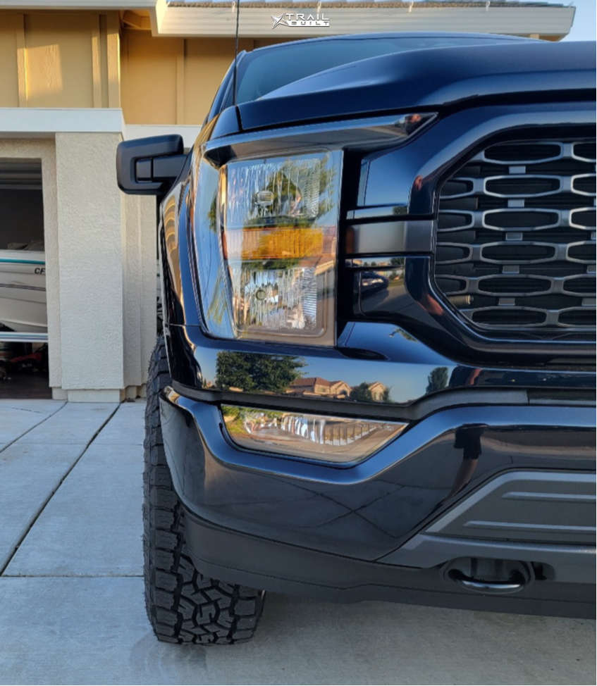 2023 Ford F-150 Wheel Offset Aggressive > 1" Outside Fender Leveling ...
