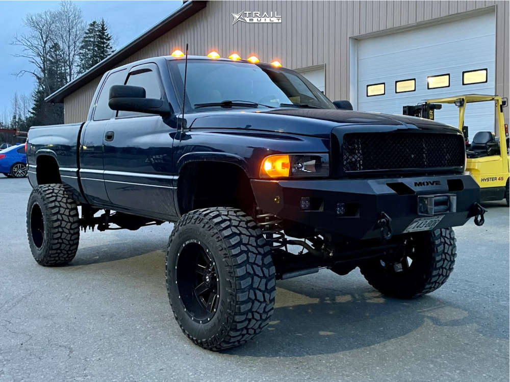 2002 Dodge Ram 2500 Wheel Offset Aggressive > 1" Outside Fender ...