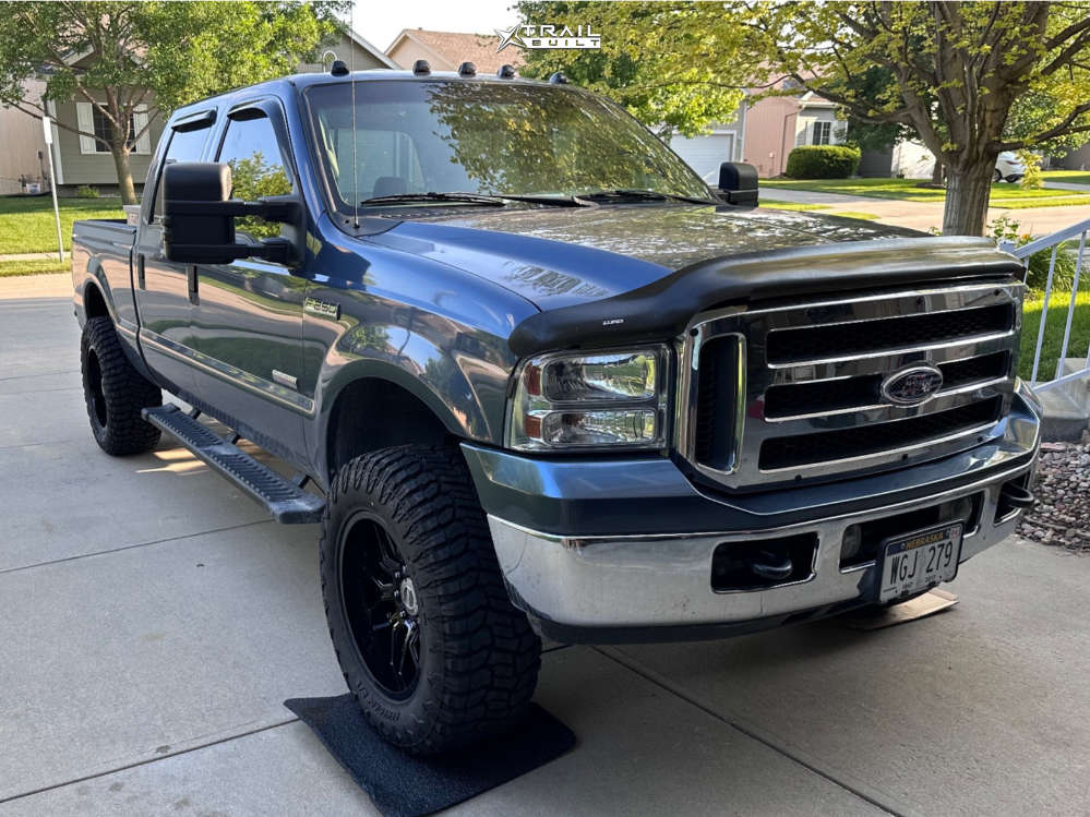 2005 Ford F-250 Super Duty Wheel Offset Aggressive > 1" Outside Fender ...