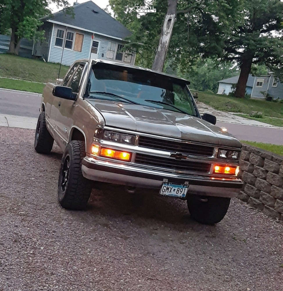 1997 Chevrolet K1500 Wheel Offset Aggressive > 1" Outside Fender Stock | 2688485 | TrailBuilt ...