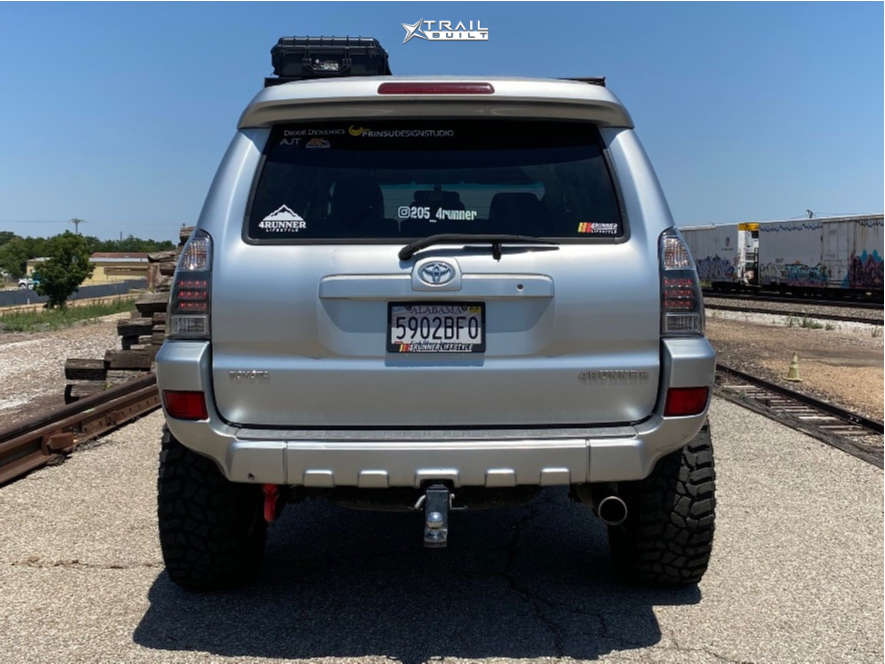 2005 Toyota 4Runner Wheel Offset Aggressive > 1" Outside Fender ...