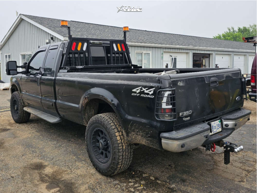 2001 Ford F-350 Super Duty Wheel Offset Slightly Aggressive Suspension ...